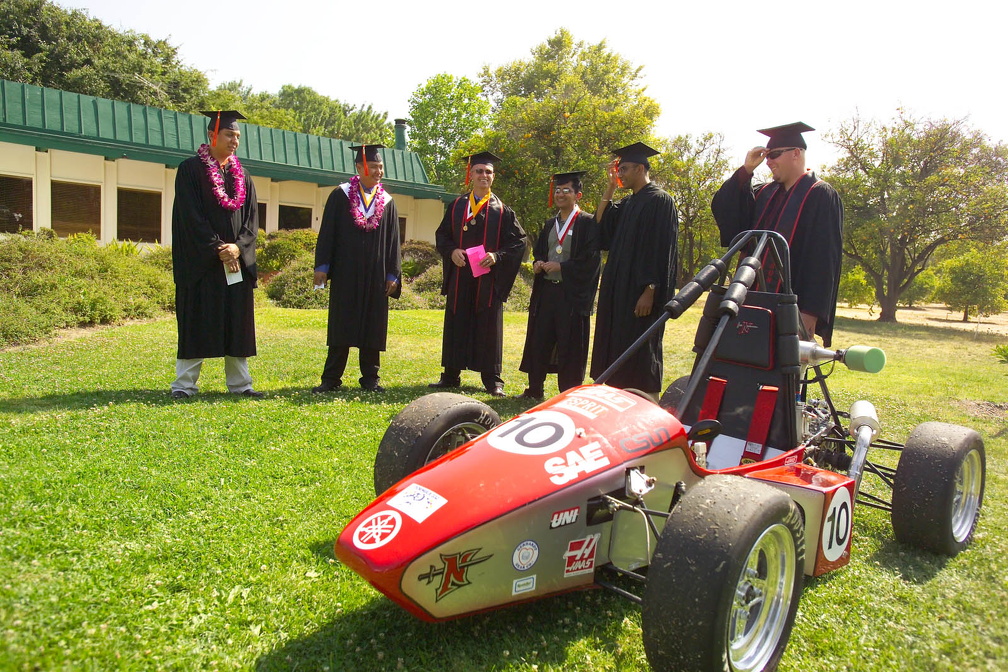 graduation2004 | College of Engineering and Computer Science Photo Gallery